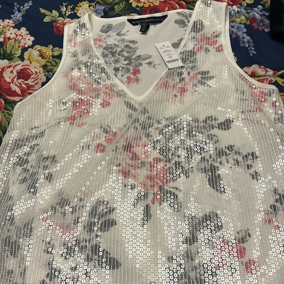 White House Black Market | Tops | Stunning Nwt Whbm Fancy V Neck Shell With Sequin Overlay ...